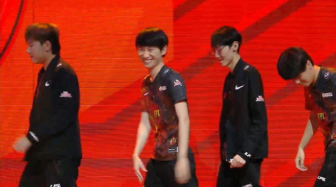 Lpl 너구리 도인비의 펀플러스 Ig 완파하고 4연승 순항