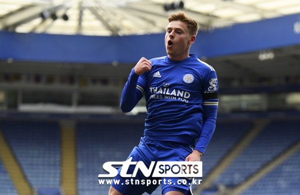 Epl 25r 반스 결승골 레스터 빌라에 2 1 승리2위로