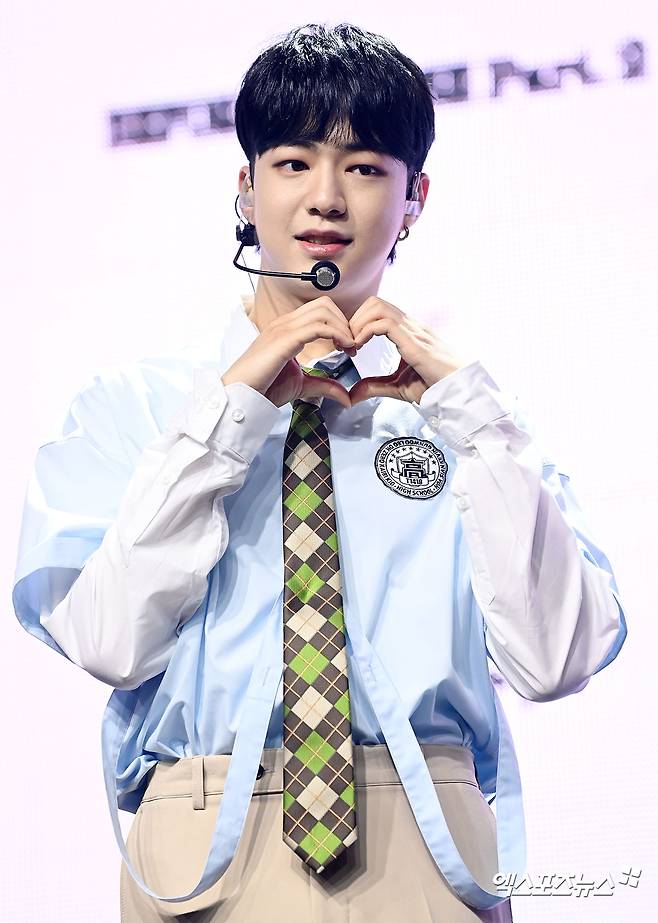 T1419 건우 '앙증맞은 표정으로'[엑's HD포토]