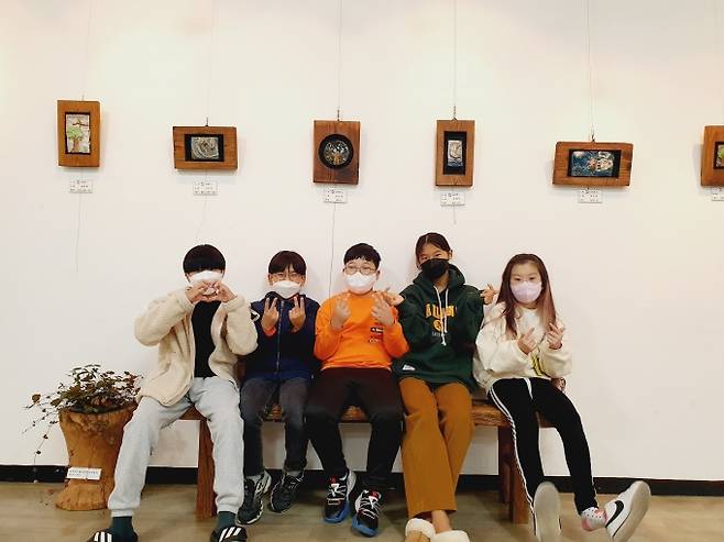 경기꿈의학교 신재석 작가와 우리 마을 이야기 전시회 개최