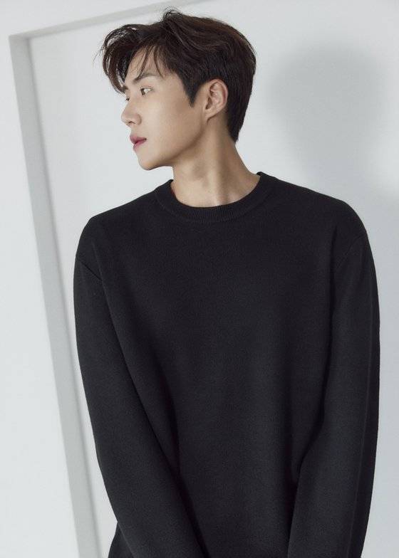 [2021 AAA] '인기상 2관왕' 김선호, 끝내 불참 '소감無'