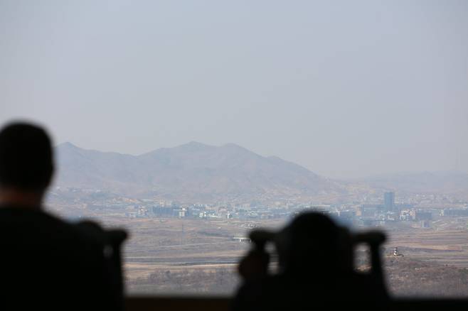 Defectors' remittances to N. Korea down 18% in 2021 amid pandemic: NGO