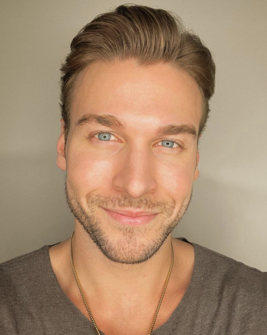 '46세' 女배우, 가정폭력 휘둔 17세 연하 남친 아이 가졌다.."매우 힘들어" [Oh!llywood]