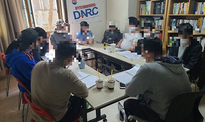 저는 약물중독자입니다 치료의 시작은 인정 심층기획
