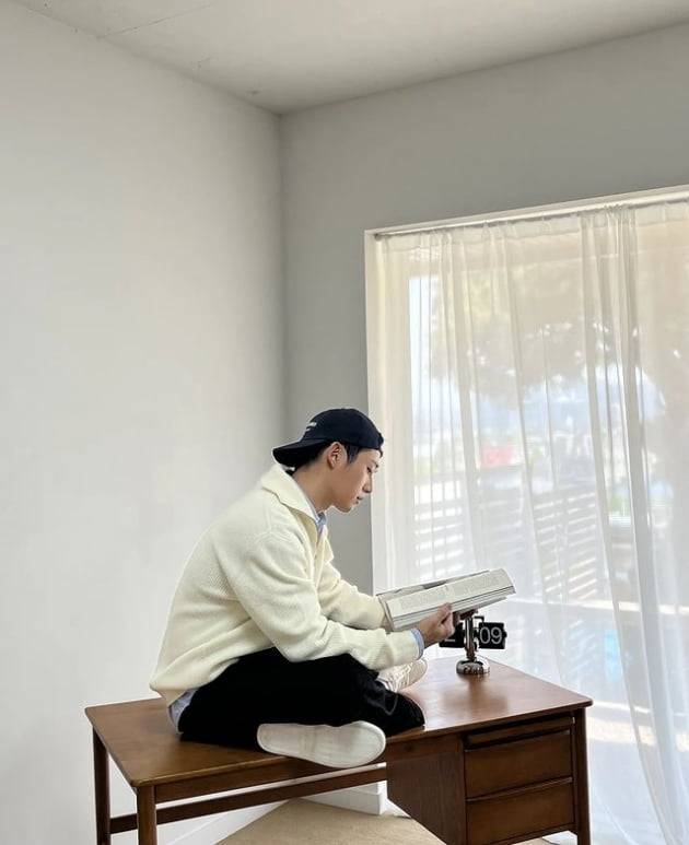 Jung Hae-in, Dandy, and then turned into a long-sleeved .180 is another ...