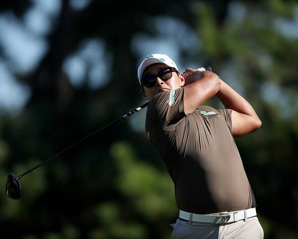 이글 낚은 서요섭, 변화무쌍한 바람에도 이틀째 선두 지켜 [KPGA LX챔피언십]