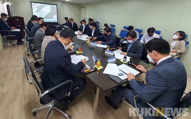 포토 강원도의회 중도개발공사·레고랜드 현지시찰