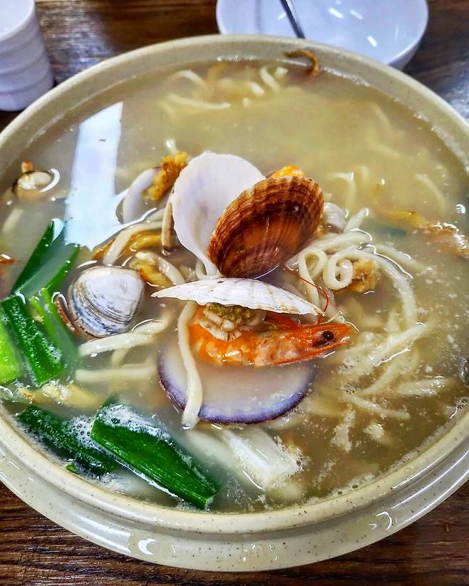 해물 때려박은 전국 칼국수 맛집 Best 5 식신