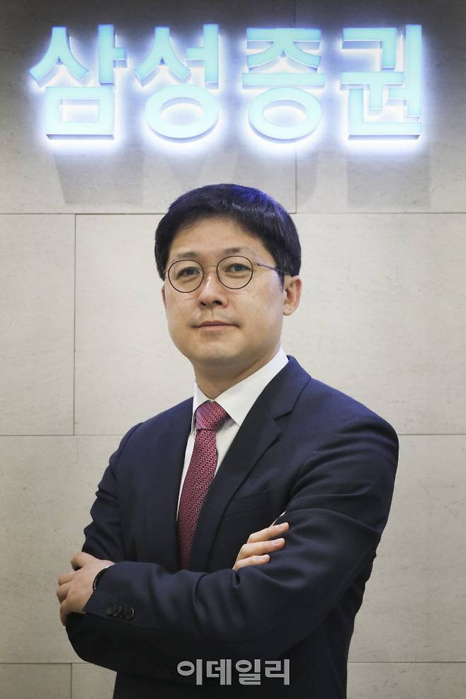 코스피 2200까지 떨어질 수도 방어적 투자해야 스톡톡스