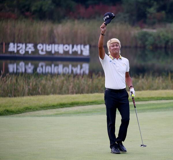 30홀 뛴 강철 체력 허인회 흐름과 리듬 모두 좋다 Kpga 현대해상 최경주 인비테이셔널