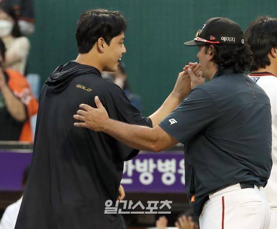 Is 승장 수베로 감독 문동주 밝은 미래 봐타선 좋은 집중력 보여줬다