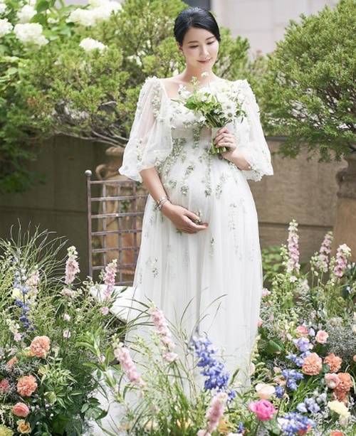 Jang Mi-inae , Wedding Dress Full-Speed Pictures..."Let's Meet ...