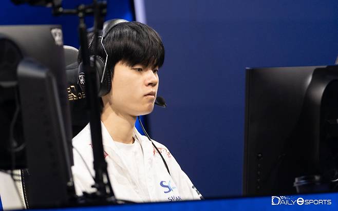 롤드컵 서로를 상대하게 된 옛 동료 데프트와 메이코