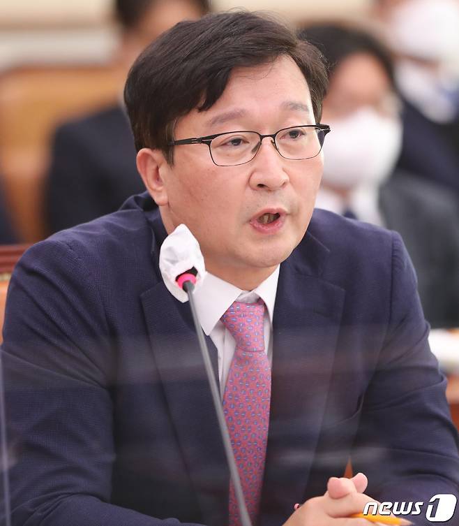 국감 답변하는 송경호 중앙지검장