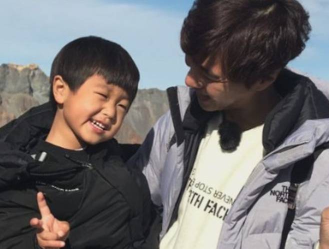 연예인 2세 중에서 제일 잘 생겨 난리 난 고지용 아들 근황 키노라이츠
