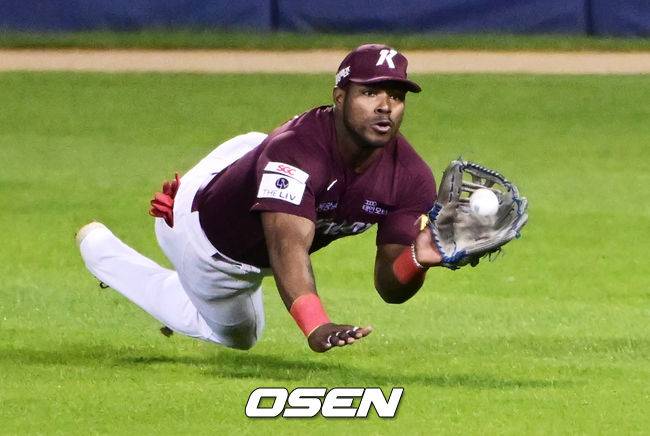 다저스 전성기 시절 강제소환..야생마 푸이그의 슈퍼캐치 [박준형의 ZZOOM]