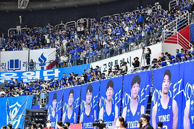 22정기전 고려대 3년 만의 정기전 승리응원전도 후끈