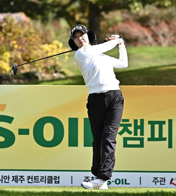 예비 신부 오지현 에쓰오일 챔피언십 3r 공동 선두로 우승 도전 Klpga