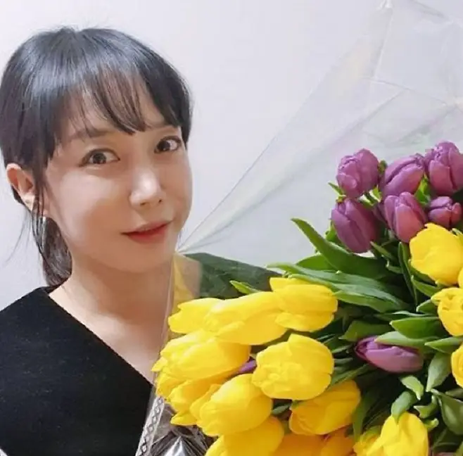 23년 전 드라마 찍다 만난 엑스트라에게 인성 폭로 당한 여배우 뉴스에이드