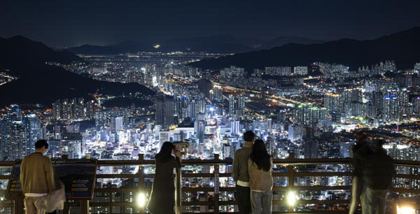 야경 체류형 관광 킬러 콘텐츠다