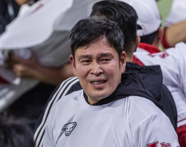 헹가래 중독 내년에도”눈물 펑펑 쏟은 정용진 포착