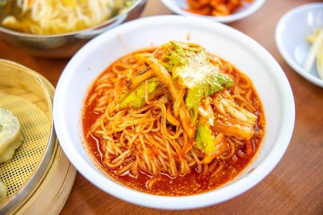 임진강과 한탄강 물고기로 끓인 매운탕과 연천콩 두부 요리가 있는 연천 밥도둑 맛집 3 소도시여행