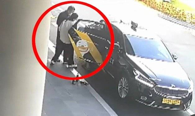 택시 멈춰도 안내리네”응급 직감 간호사 심정지 환자 살렸다