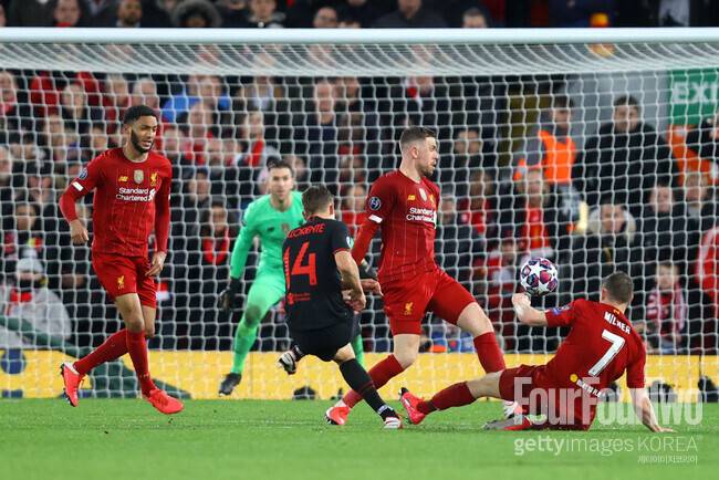 리버풀, '2년 전' UCL 탈락시킨 MF에 '러브콜'