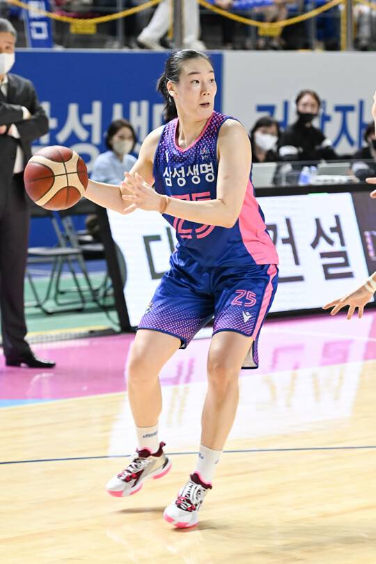 [WKBL 1라운드 리뷰] 용인 삼성생명이 보유한 것, 확실한 빅맨과 슈터