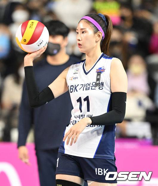 IBK 첫 3-0 승리 이끈 김수지, "PO 진출+900블로킹 목표" [대전 톡톡]