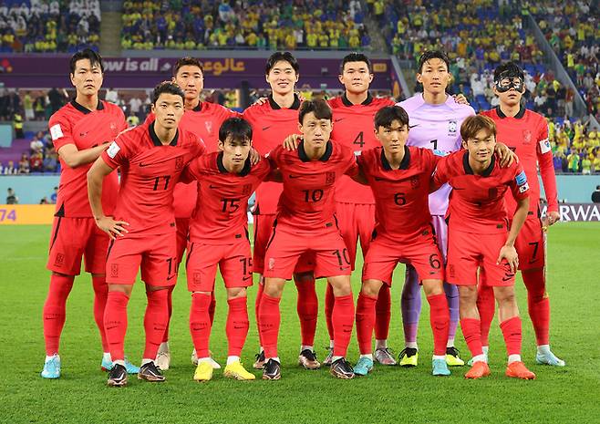 중요한 것은 꺾이지 않은 마음 한국 축구 대표팀 16강 선전 2022 카타르 월드컵