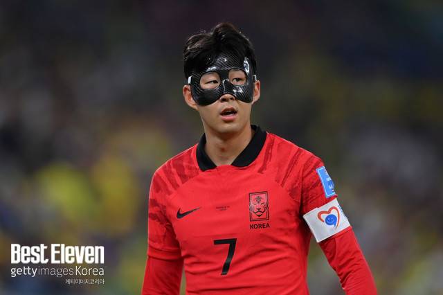 '쾌걸 조로' SON, EPL서 첫 선…브렌트포드 골문 정조준