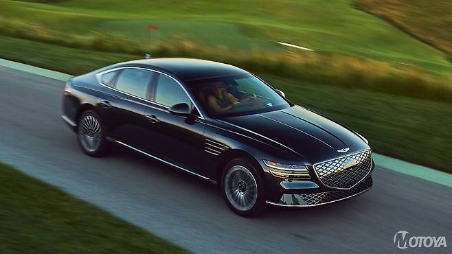 G80 전동화 모델, 美 IIHS 충돌평가 TSP+획득...제네시스 전 차종 최고 안전성 입증 | 모토야