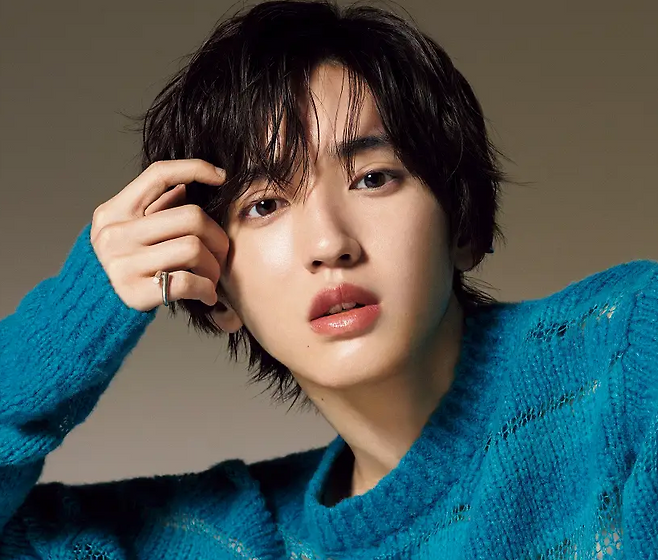 엄마가 아이돌 덕후라 2살 때 소속사 지원했다는 천년남돌 삶은영화