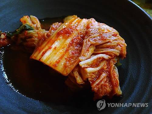 김치에 핀 하얀 곰팡이 같은 물질 먹어도 될까 1일 1짤