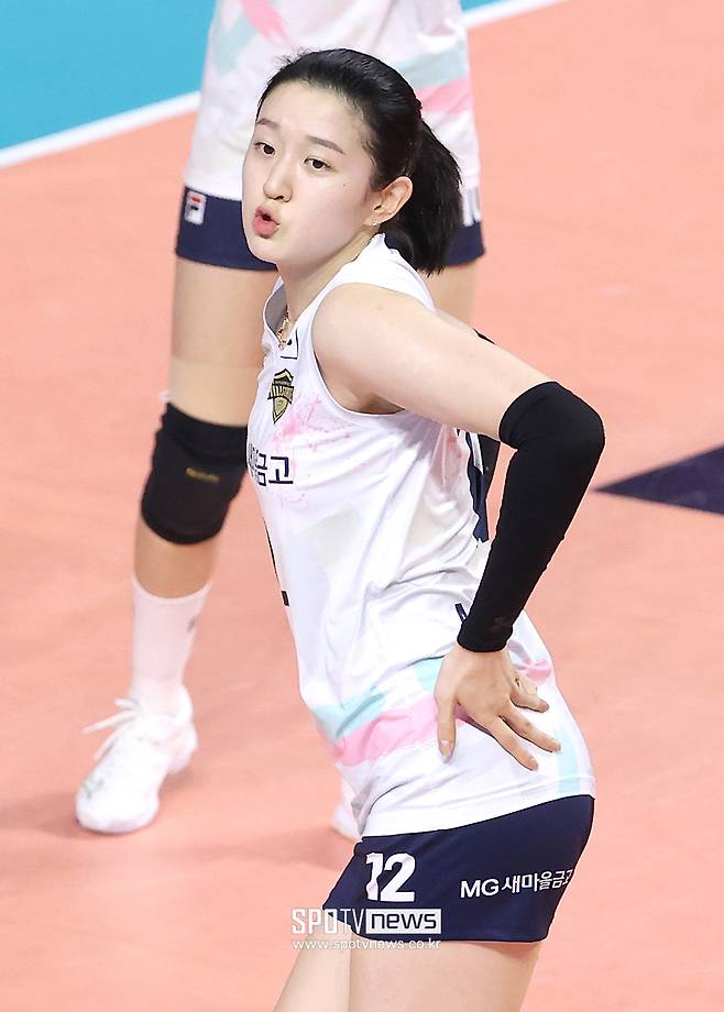 포토s 이다현 이 구역 댄싱퀸