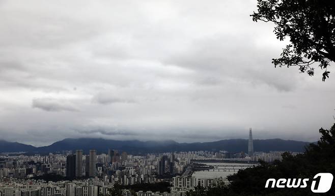내일 날씨 전국 흐리다 밤부터 비미세먼지 보통