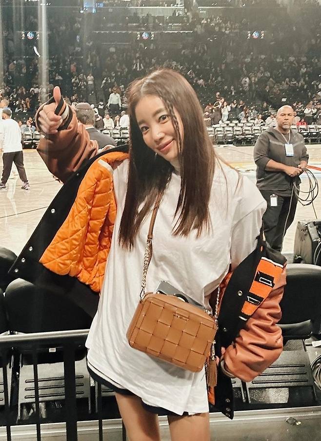 기은세 하의실종 Nba 직관 룰 몰라도 신난 오버핏 재킷 나들이룩 패션엔