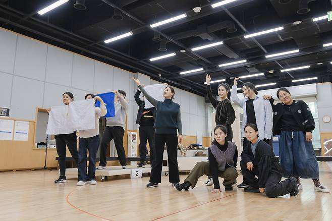 Changgeuk adaptation of 'Jeong-nyeon' offers what only live theater can