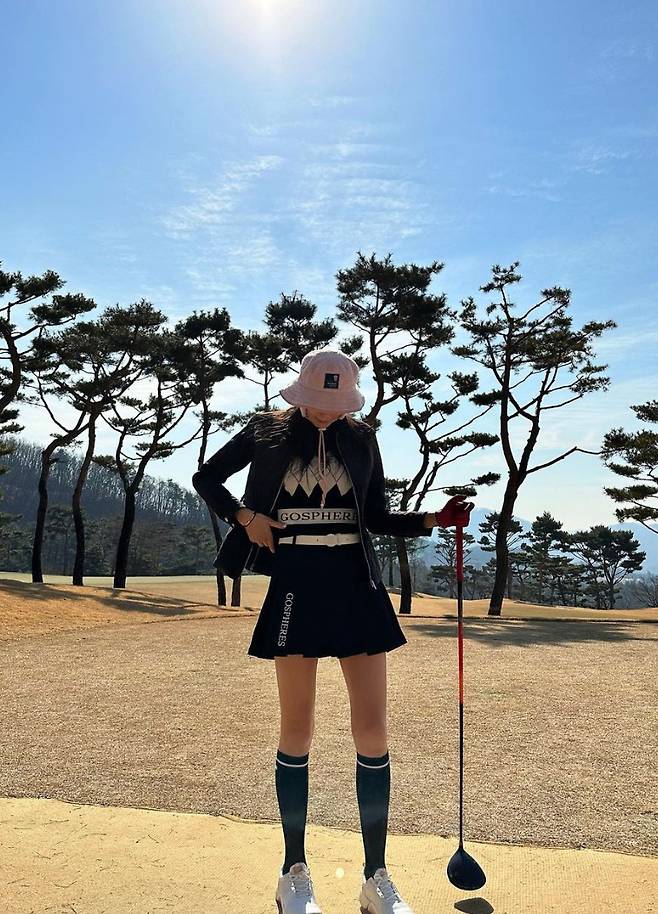 임창정♥ 서하얀 골프장 빛내는 기럭지키 176cm 위엄