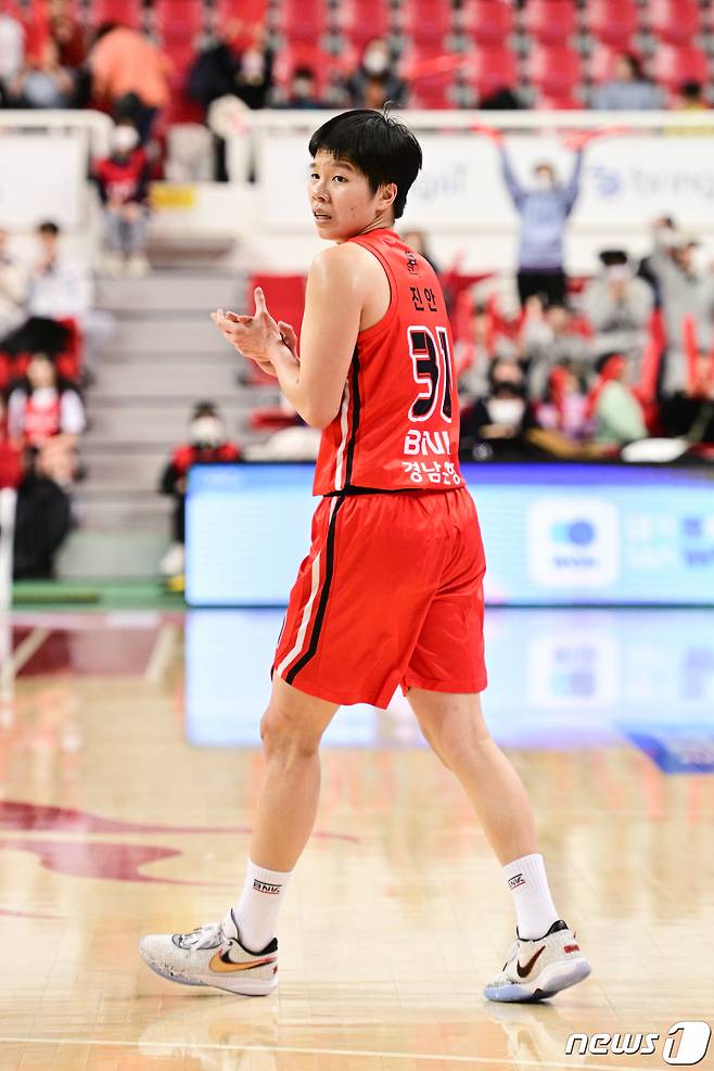 진안 더블더블 Bnk 삼성생명 20점차 대파자력 2위 가능