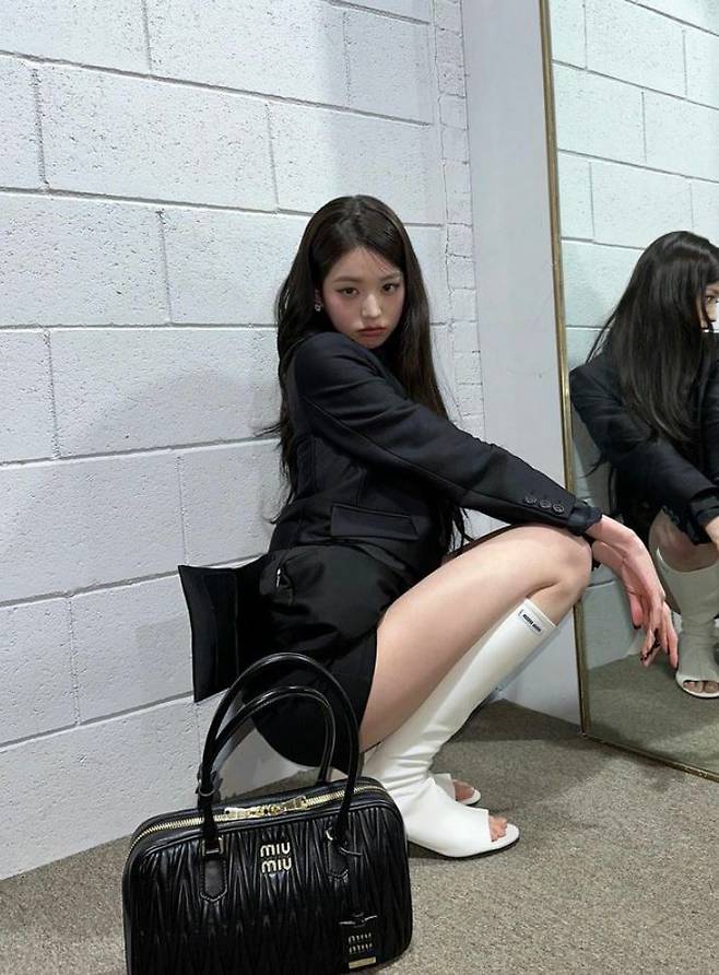 스무 살 되고 한층 더 성숙해진 미모 자랑한 장원영 근황 헤어핏