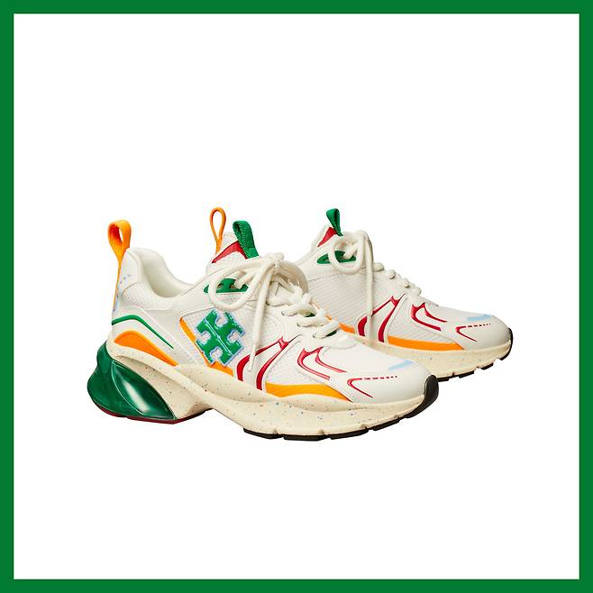 발에 착 감기는 맛, 봄 신상 스니커즈 7 | 노블레스