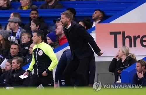 포터 역대 최악의 다운그레이드빌라전 완패에 팬들 경질 요구