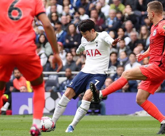 손흥민, 亞 최초 EPL 100골…토트넘, 브라이턴 2-1 제압