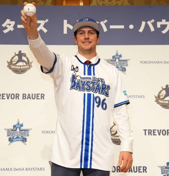 '151km 쾅!' WBC 우승 투수도 박수갈채…'39억' 사고뭉치, 기지개 켠다