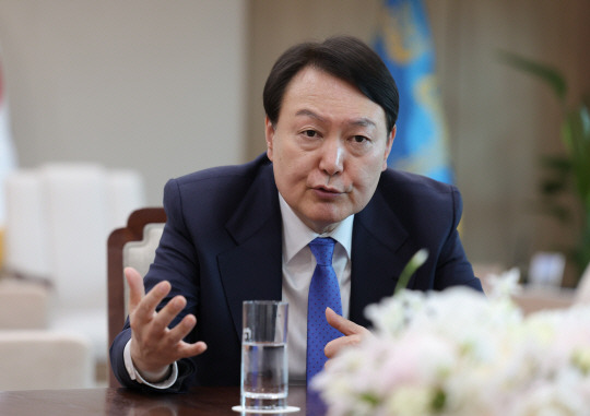 美전문가들 尹의 우크라 입장 놀라워러 보복은 한계 있을 것”