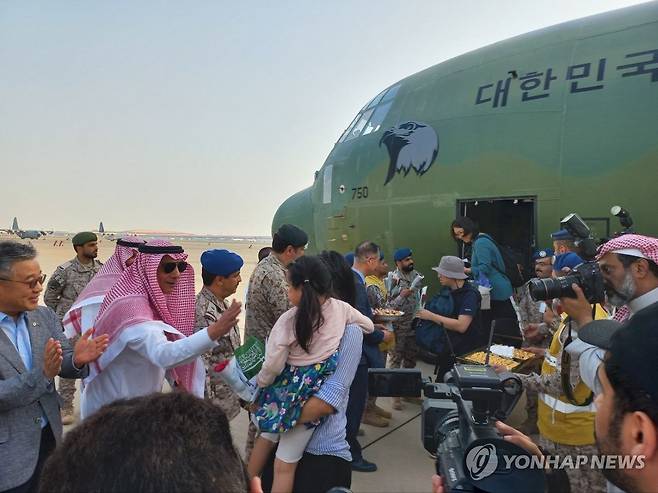 수단 교민 28명 구출 성공사우디 거쳐 서울공항 직행종합