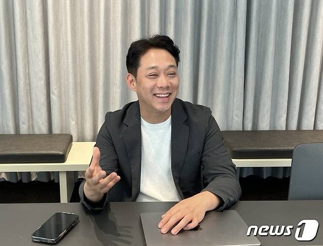 카카오 1세대 아이돌 무지 어린이 마음속 무통령 노린다