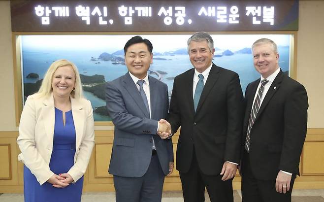 미국 워싱턴주 상·하원 의원들 전북 방문